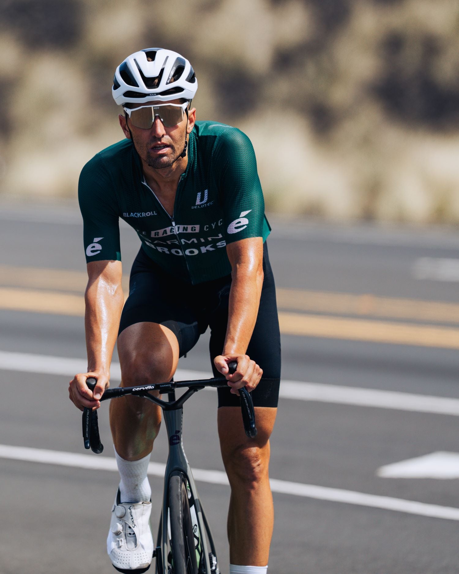 Aero speed suits & custom cycling wear. Made in Europe – Velotec