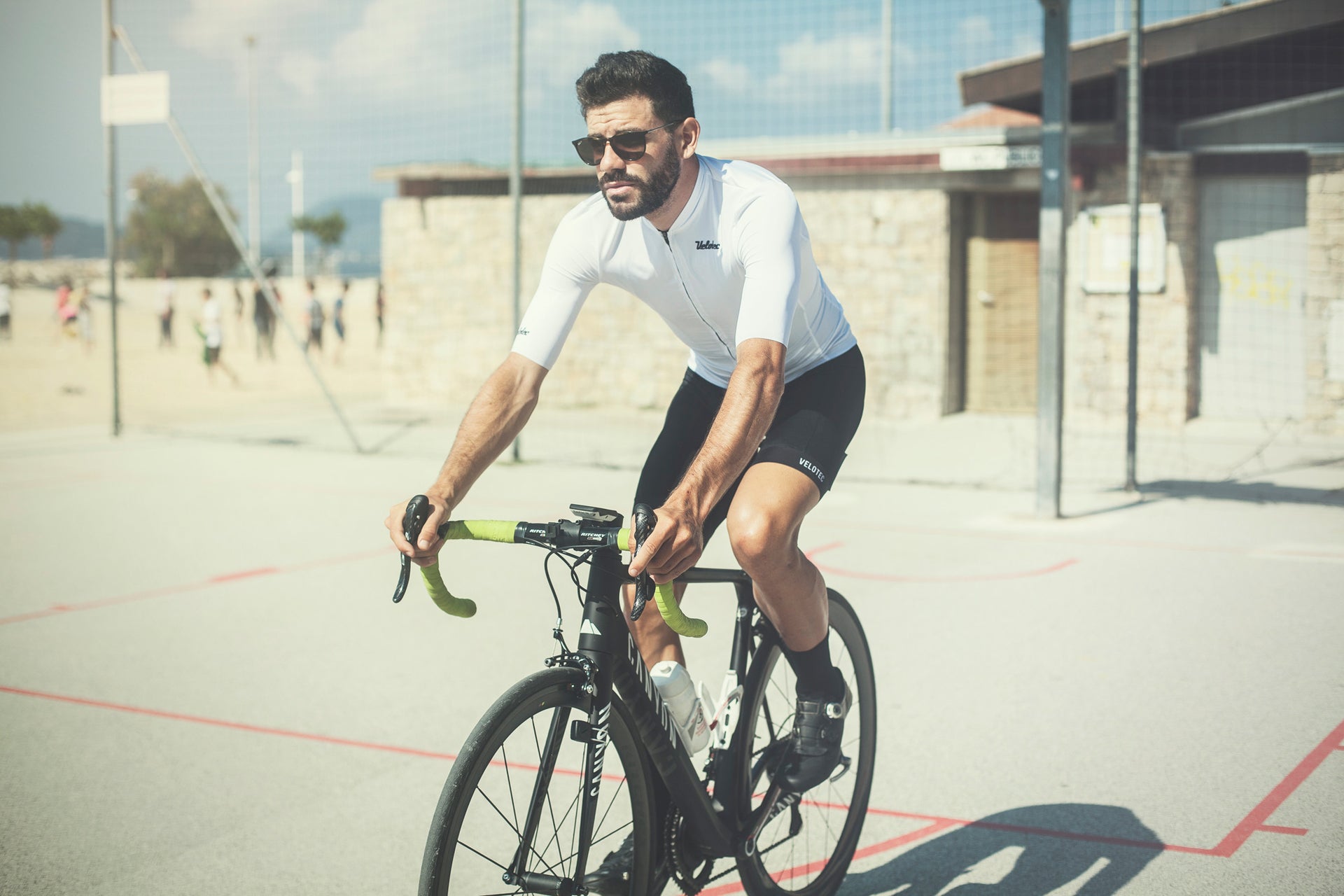 Aero speed suits & custom cycling wear. Made in Europe – Velotec